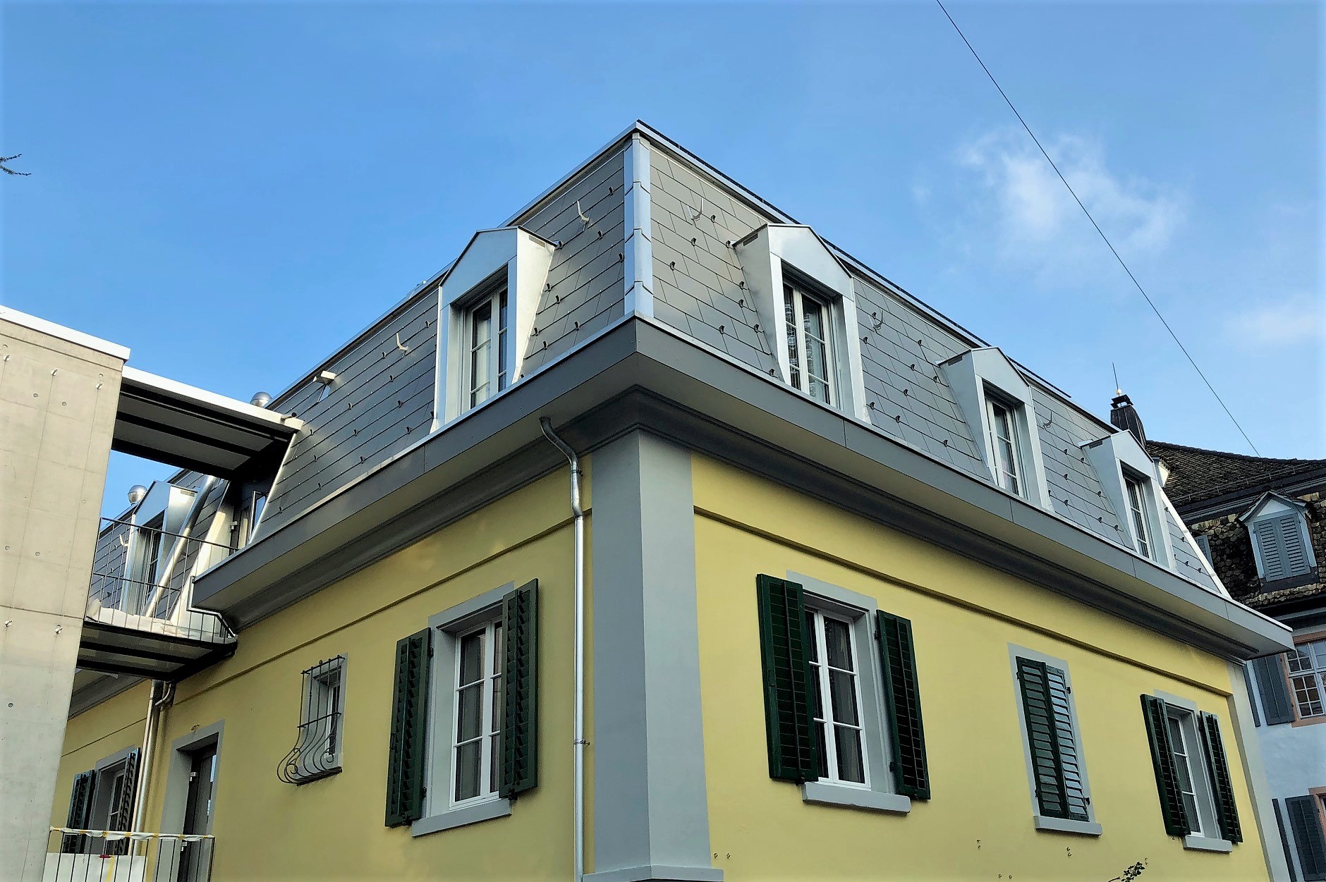 Chromstahl Mansardendach | Geiger AG